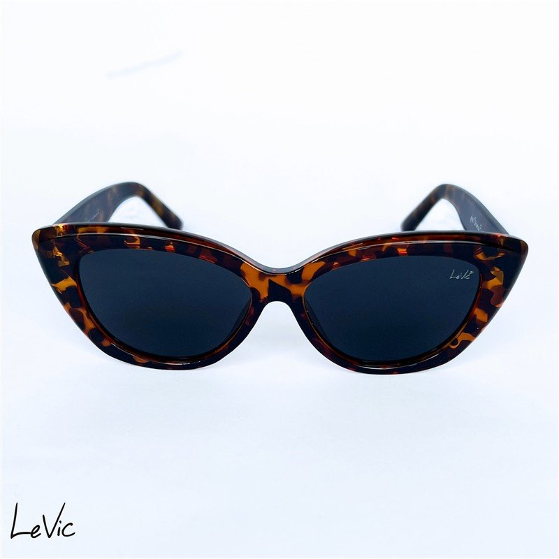 LE VIC - LEVIC SATURNI POR BRUNA ESPÓSITO